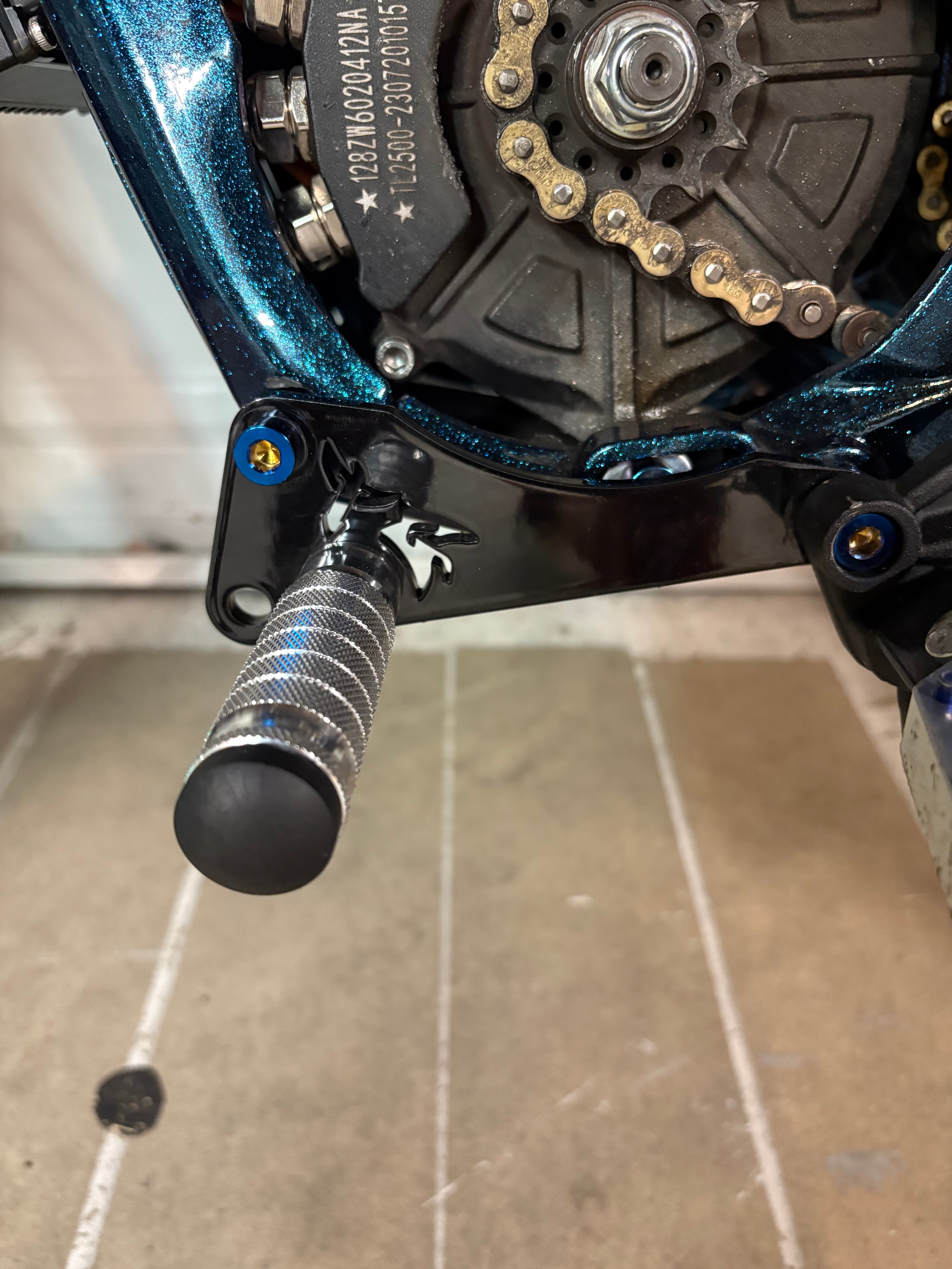 Talaria X3 footlock and bracket – cltridez